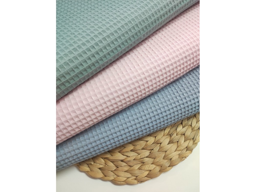 PIQUÉ WAFFLE AZUL EMPOLVADO